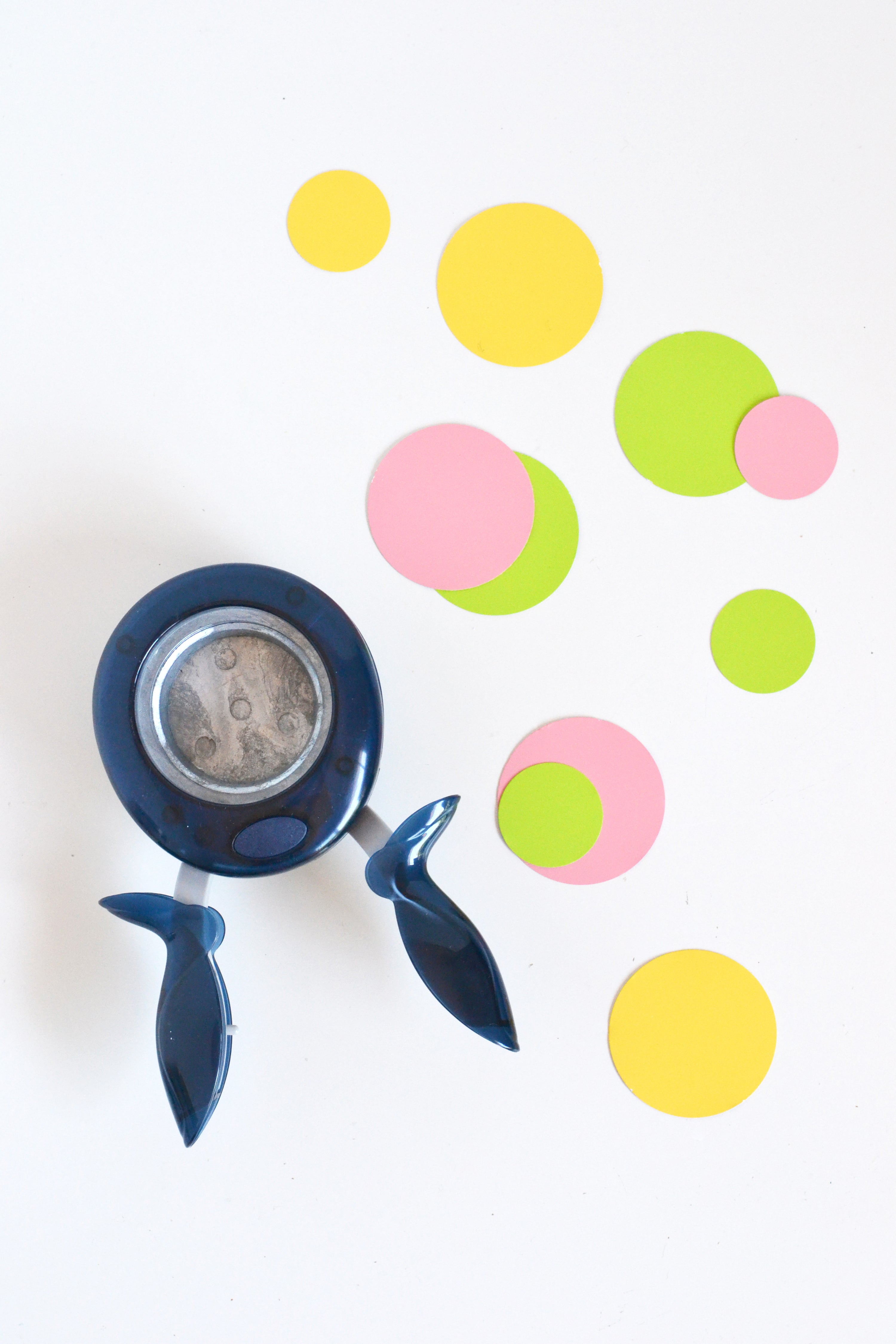 Tips for using a paper punch – makeandtell